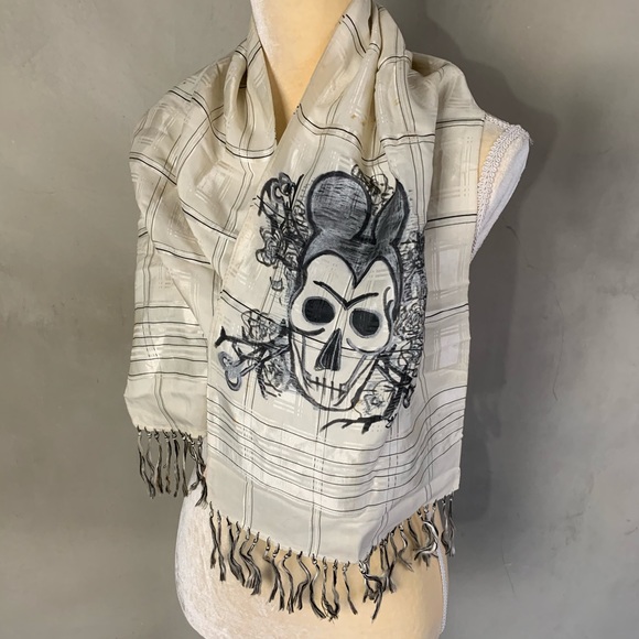 Jenna Jameson | Accessories | My Mouse Skull Wrap | Poshmark